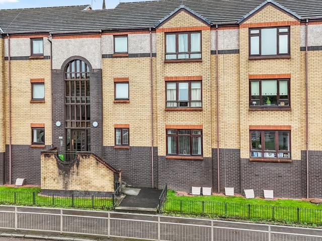 Apartment at Sunnyside Road, Coatbridge