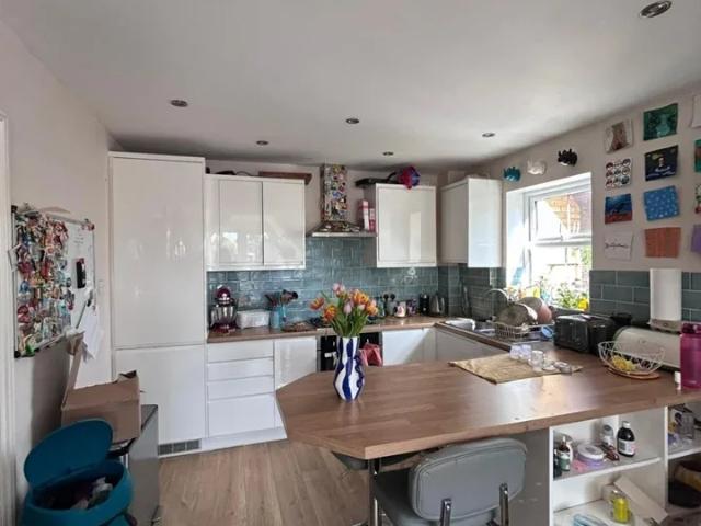 Apartment at Surbiton Hill Park, Greater London