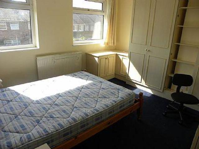 Room at Surrey Road, Canterbury