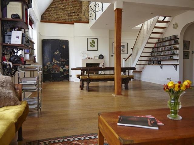 Apartment at Surrey Square, Greater London