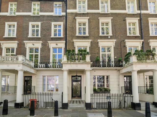 Apartment at Sussex Gardens, City of Westminster
