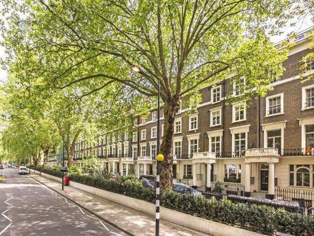 Apartment at Sussex Gardens, City of Westminster