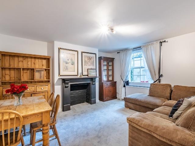 Apartment at Sussex Gardens, City of Westminster
