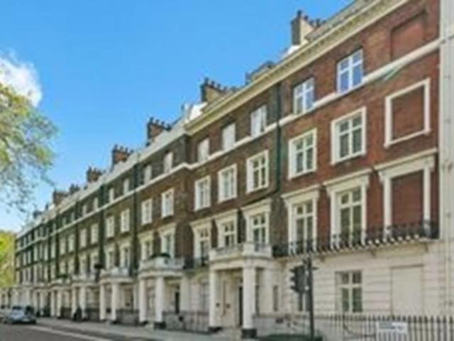 Apartment at Sussex Gardens, City of Westminster