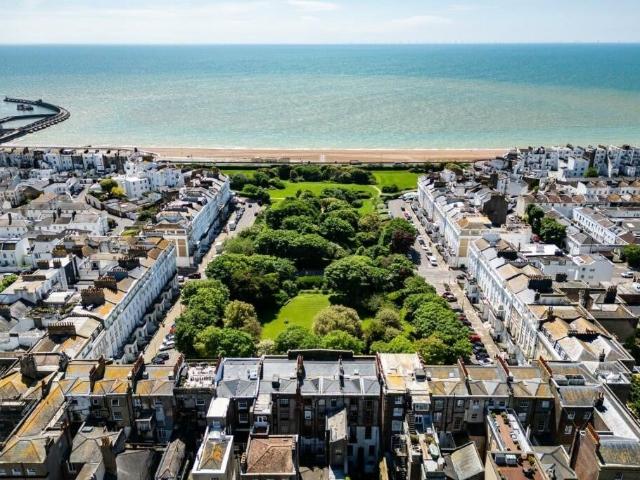 Apartment at Sussex Square, Brighton