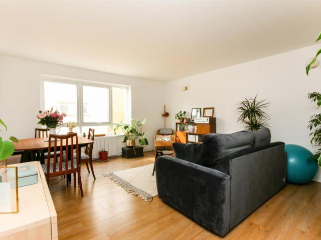 Apartment at Sussex Way, Greater London