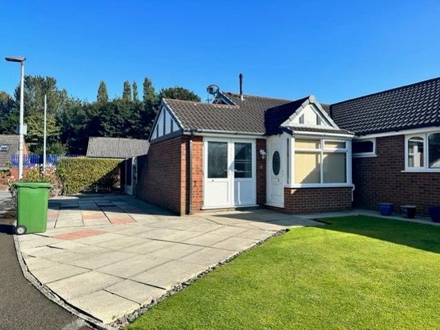 Apartment at Swallowfield, Leigh