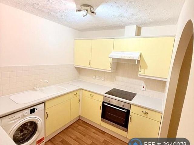 Apartment at Swallows Croft, Reading