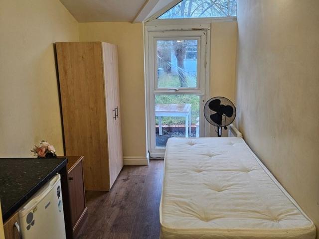 Apartment at Swan Close, Greater London