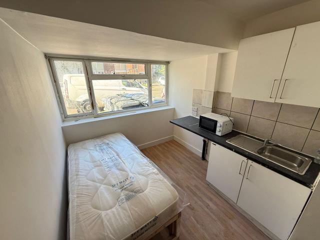 Apartment at Swan Road, Greater London