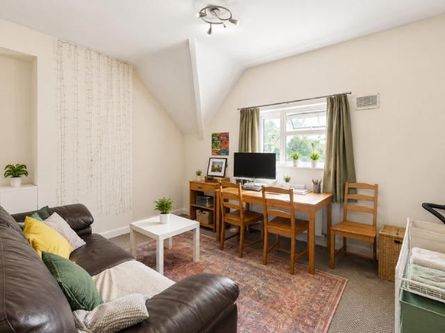 Apartment at Swinburne Road, Oxford