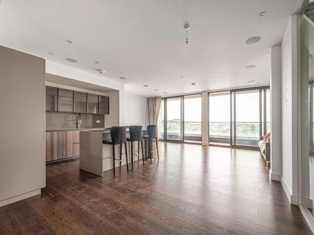 Apartment at Swiss Terrace, Greater London