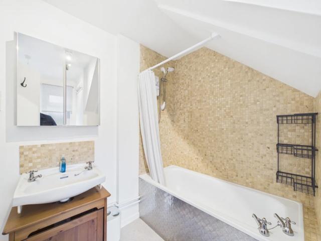 Apartment at Sycamore Hill, Greater London