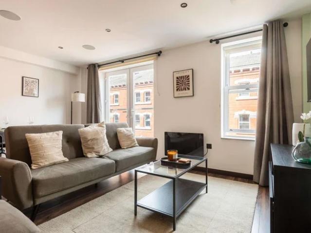 Apartment at Sylvester Square, Hull