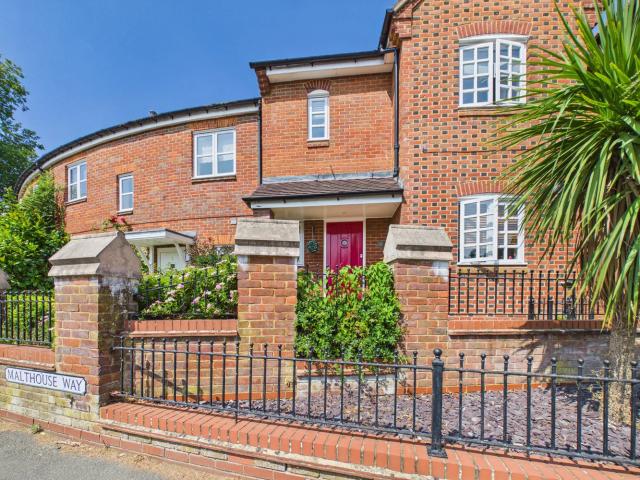 Apartment at Pound Lane, Marlow