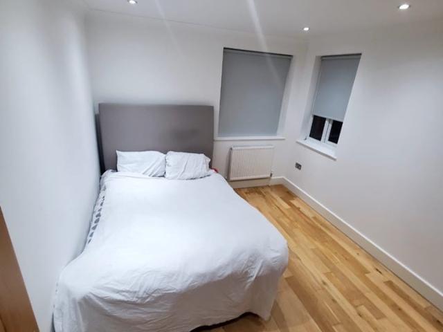 Room at Powys Lane, Greater London