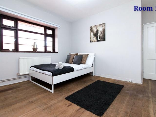 Apartment at Poynders Gardens, Greater London