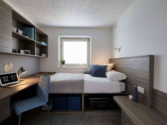 Room at Pocock Street, Greater London