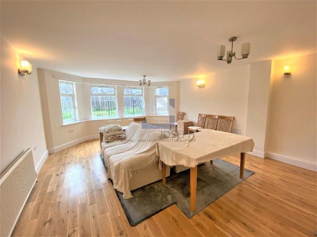 Apartment at Polworth Road, Greater London