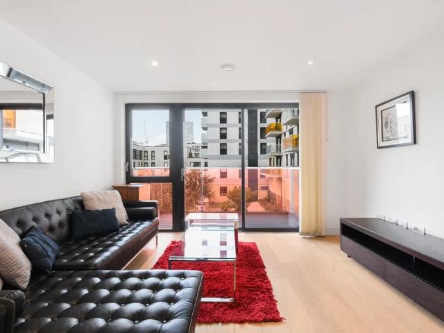 Apartment at Pomell Way, Greater London