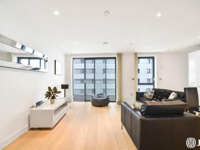 Apartment at Pomell Way, Greater London