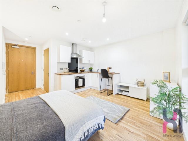 Apartment at Pomona Strand, Trafford