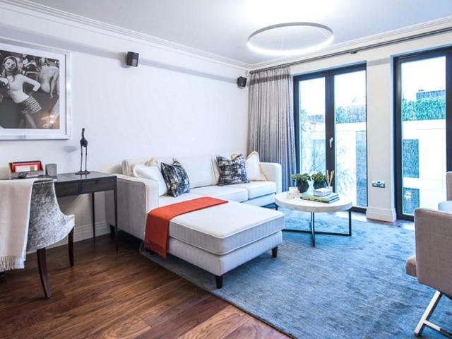 Apartment at Pond Place, Greater London
