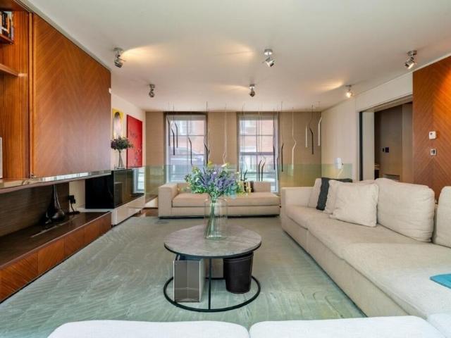 Apartment at Pond Place, Greater London