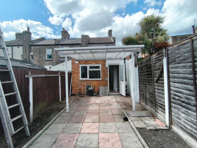 Apartment at Pond Road, Greater London