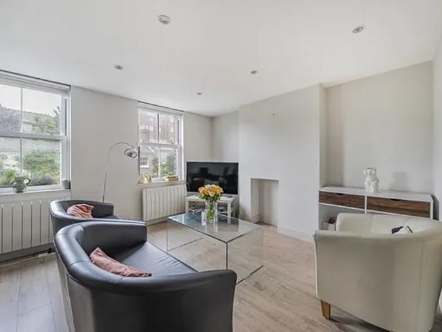 Apartment at Ponsonby Road, Greater London