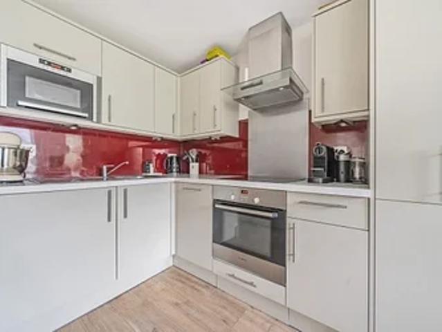 Apartment at Ponsonby Road, Greater London