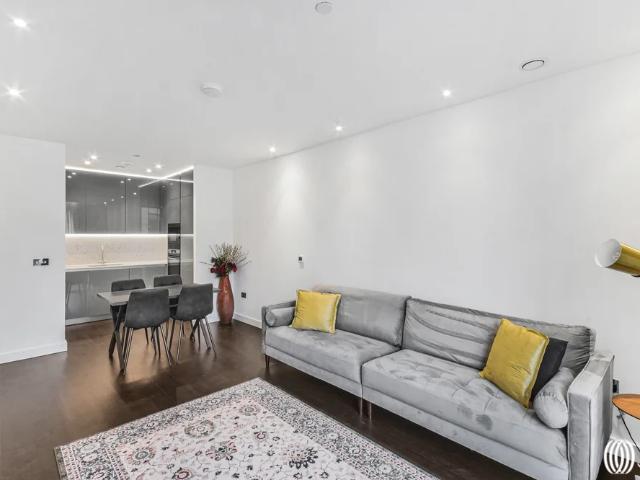 Apartment at Ponton Road, Greater London