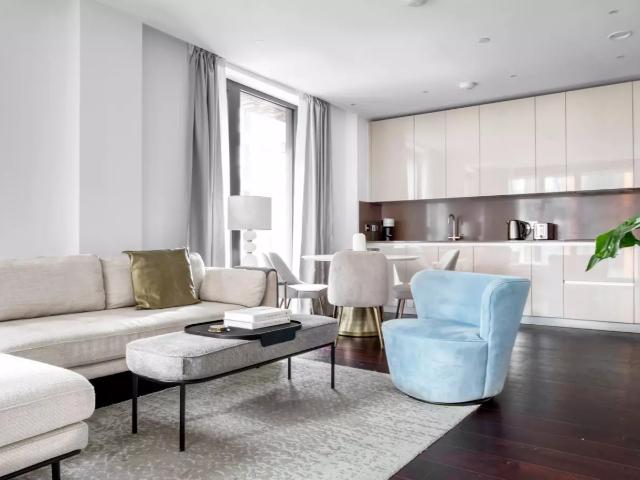 Apartment at Ponton Road, Greater London