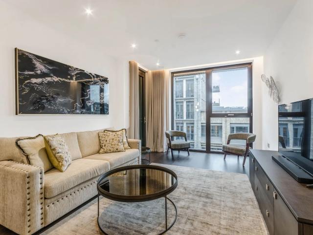 Apartment at Ponton Road, Greater London