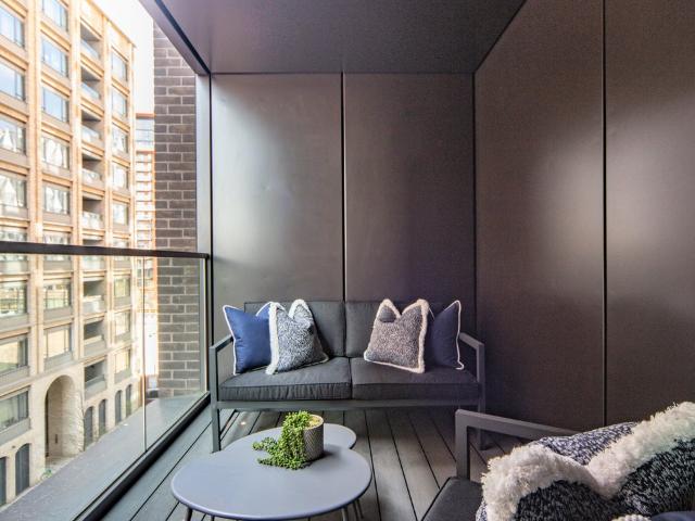Apartment at Ponton Road, Greater London