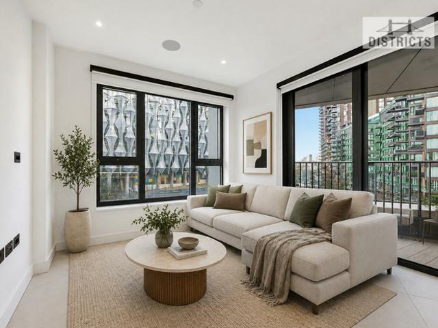 Apartment at Ponton Road, Greater London