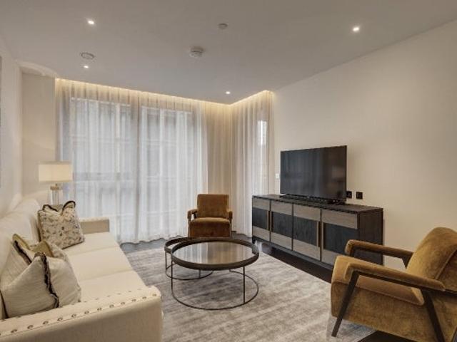Apartment at Ponton Road, Greater London