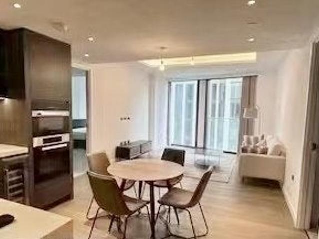 Apartment at Ponton Road, Greater London