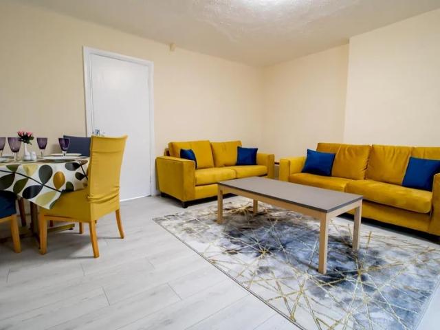 Apartment at Ponteland Road, Newcastle upon Tyne