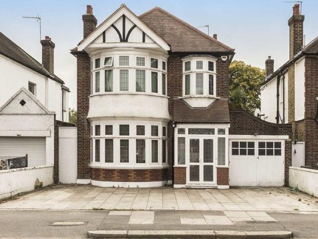 House at Pope's Lane, Greater London
