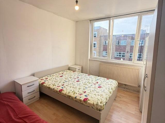 Apartment at Poplar High Street, Greater London