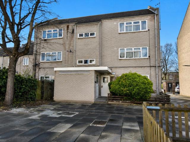 Apartment at Poplar Place, Greater London