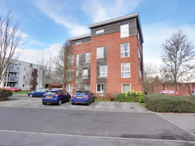Apartment at Popley Way, Basingstoke and Deane