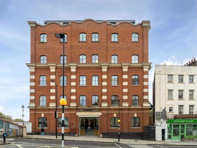 Apartment at Porchester Road, City of Westminster