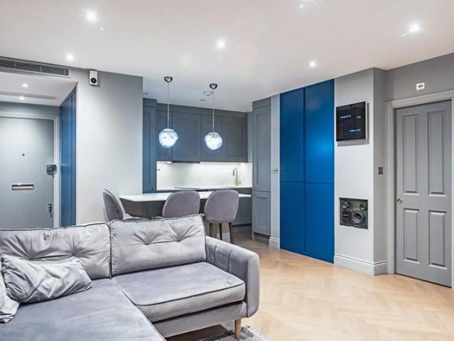 Apartment at Portman Square, City of Westminster