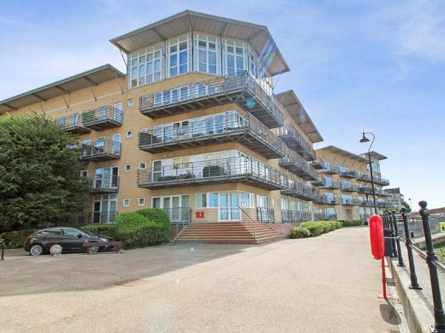 Apartment at Portland Place, Dartford