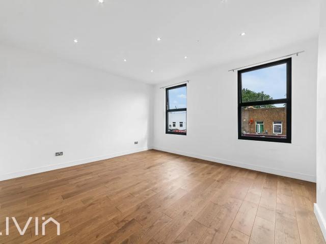Apartment at Portland Road, Greater London