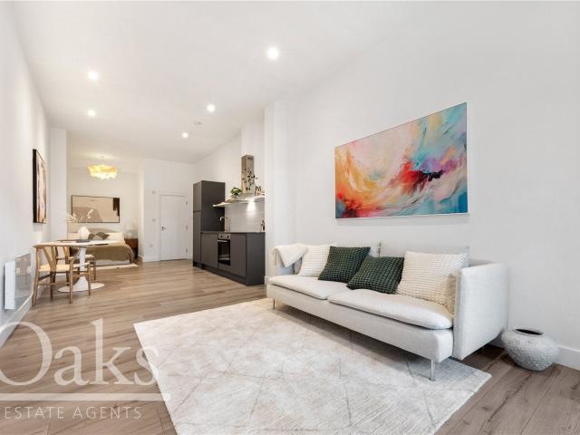 Apartment at Portland Road, Greater London