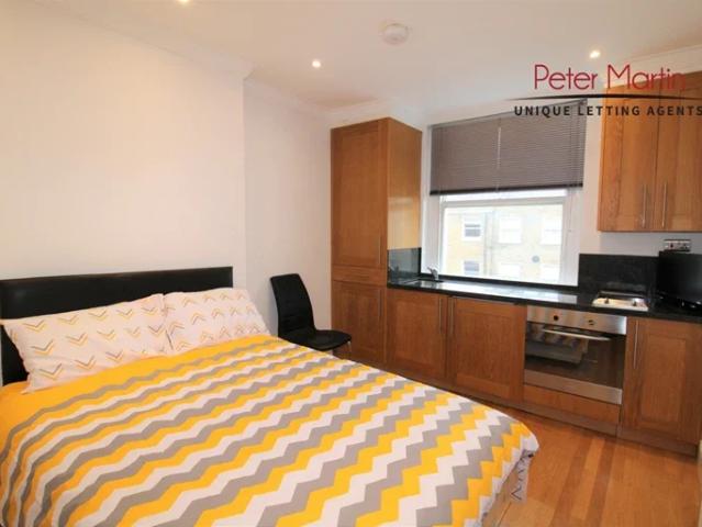 Apartment at Portsdown Mews, Greater London