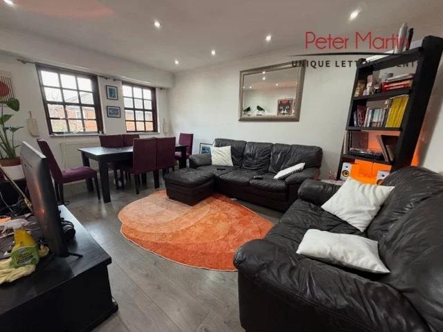 Apartment at Portsdown Mews, Greater London